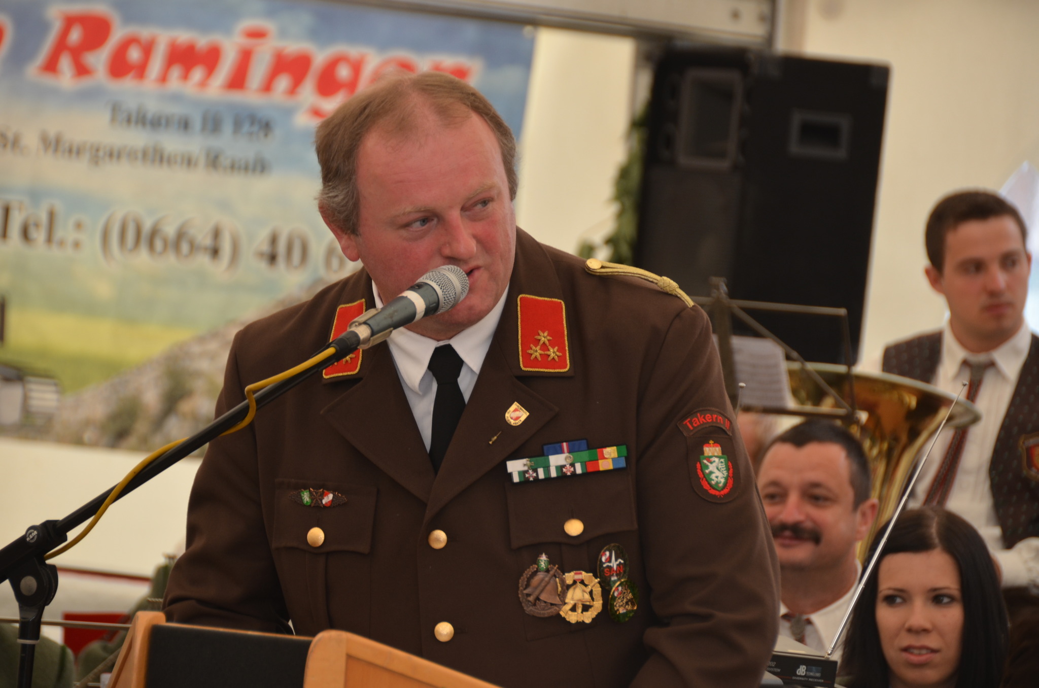 Frühschoppen der Feuerwehr Takern II mit Feuerwehrhaus-Zubau Einweihung ...
