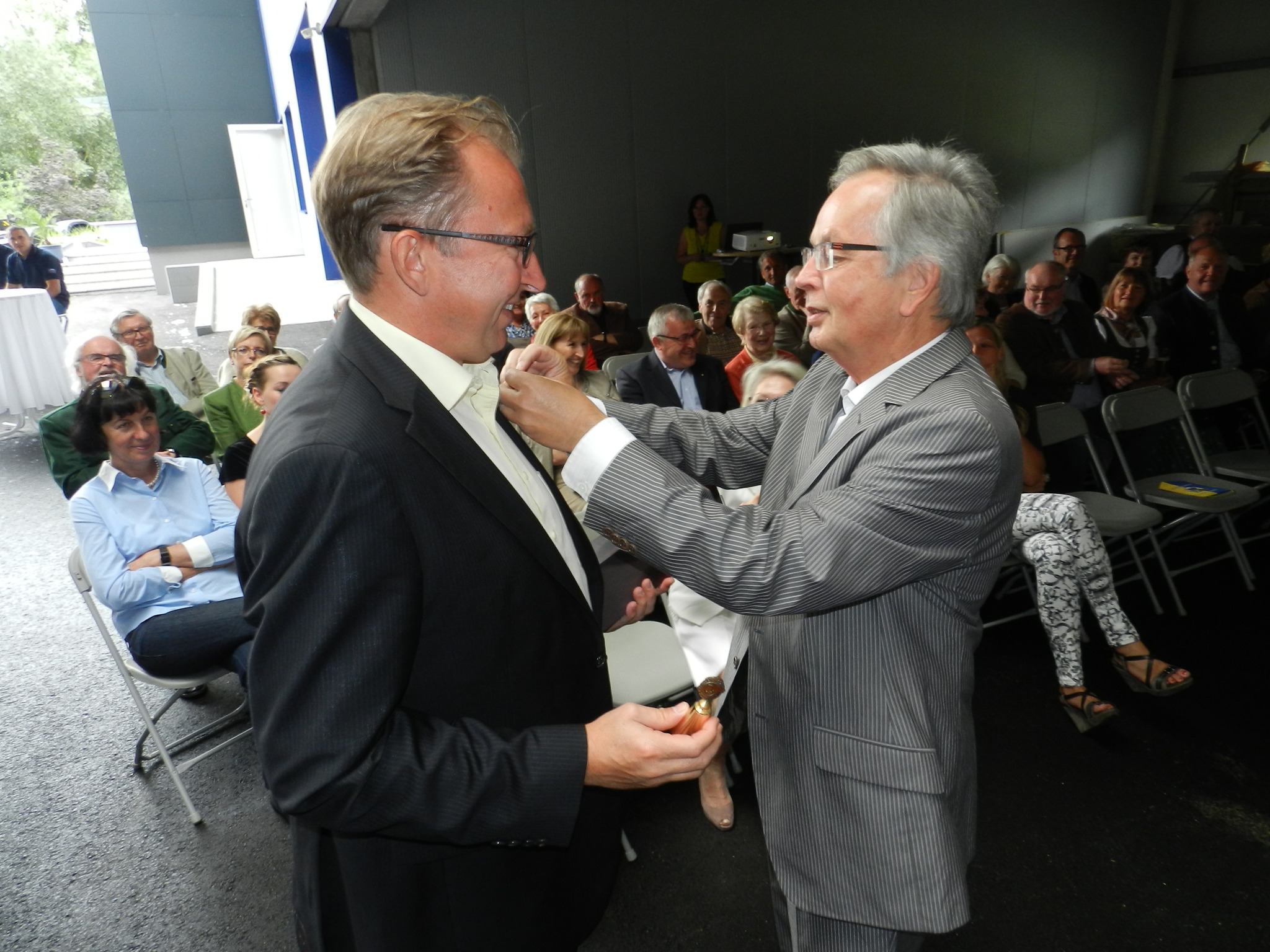 Präsidenten-Übergabe im Lionsclub Perg: Wolfgang Kastler folgt Helmut ...