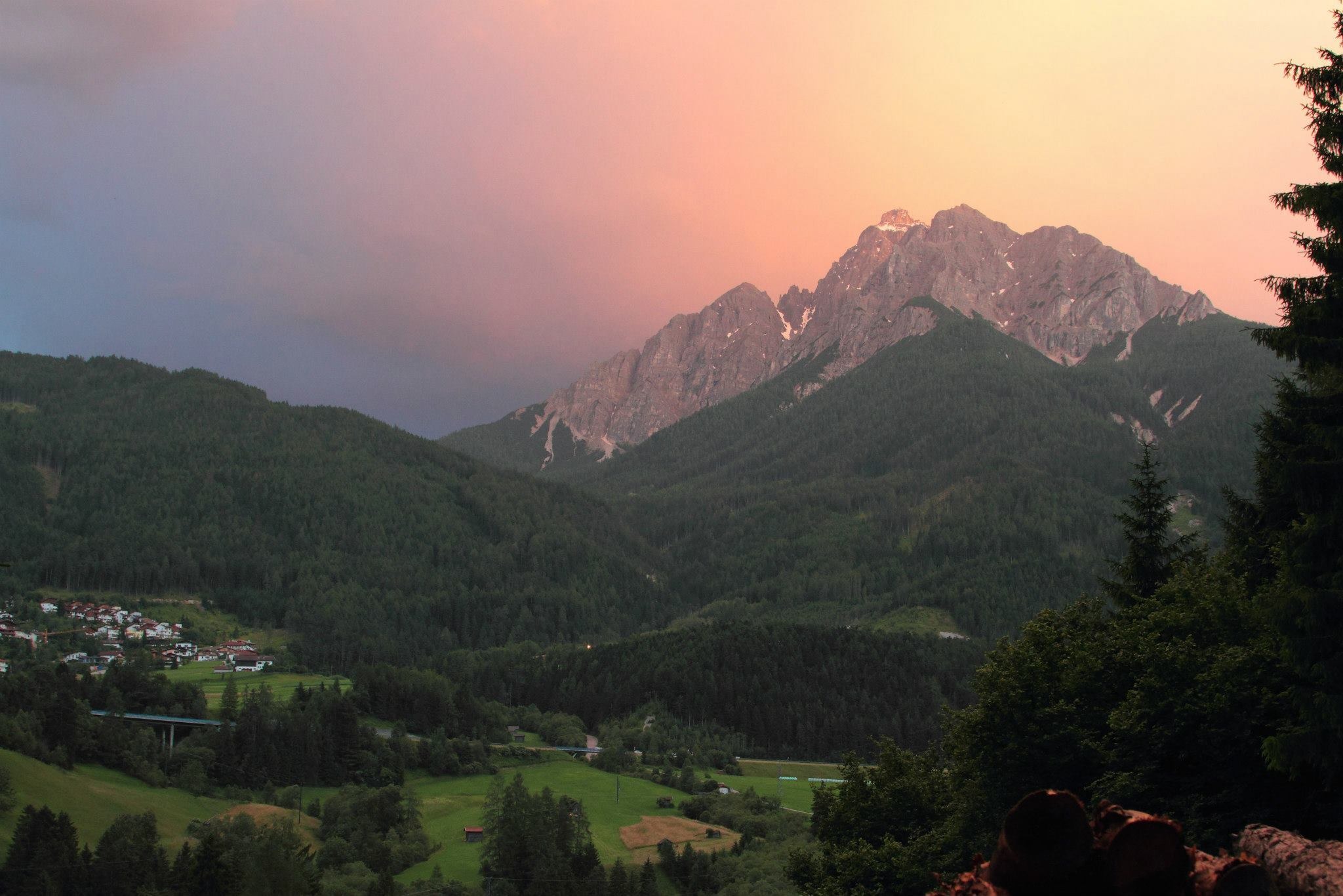 Königin Serles im Abendrot - Stubai-Wipptal