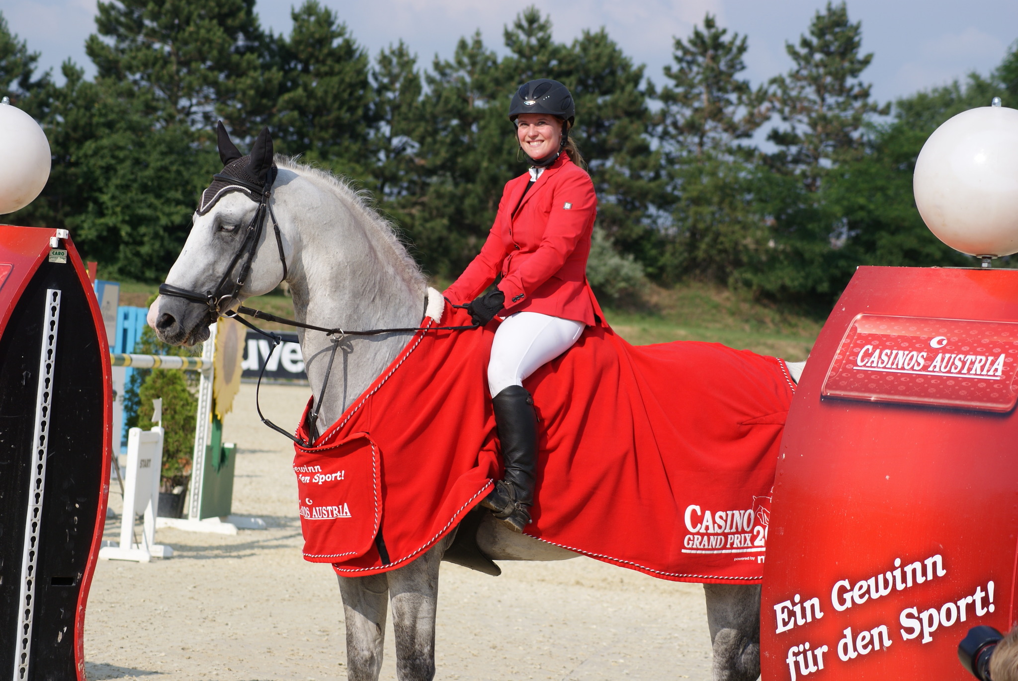 Nina Brand verzauberte die Lake Arena - Wiener Neustadt