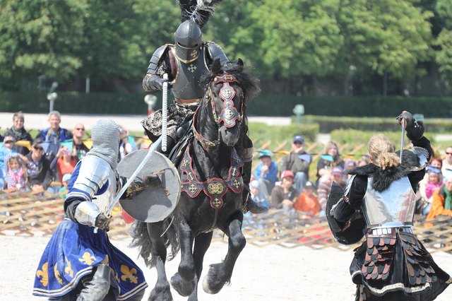 Carl Philip Clam Martinic - Thema auf meinbezirk.at