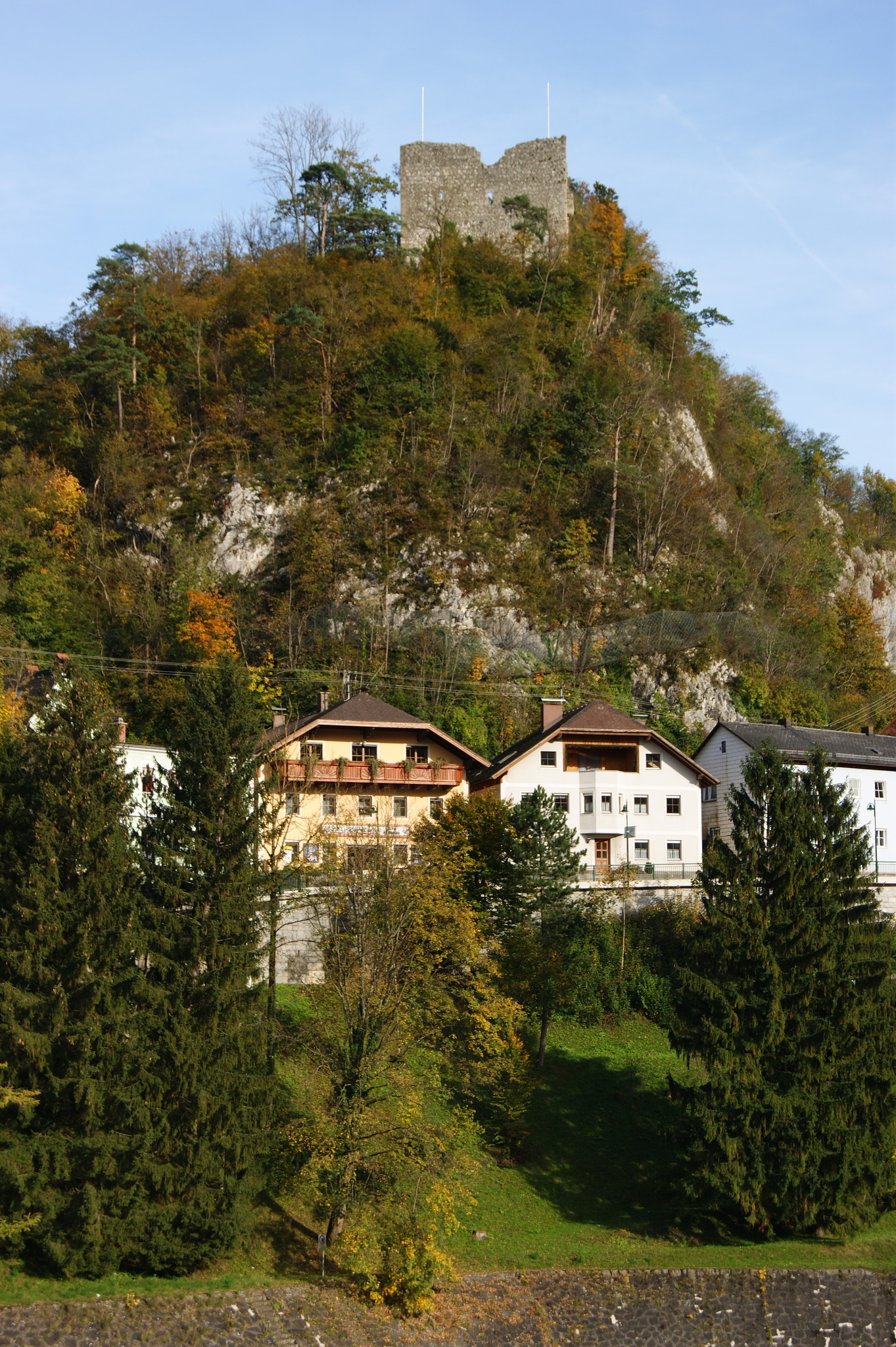 Land bringt Burgruine Losenstein auf Vordermann - Steyr & Steyr Land