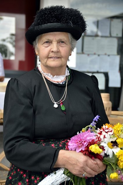 Altes Handwerk Tirol und schöne Frauen in Seefeld - Telfs