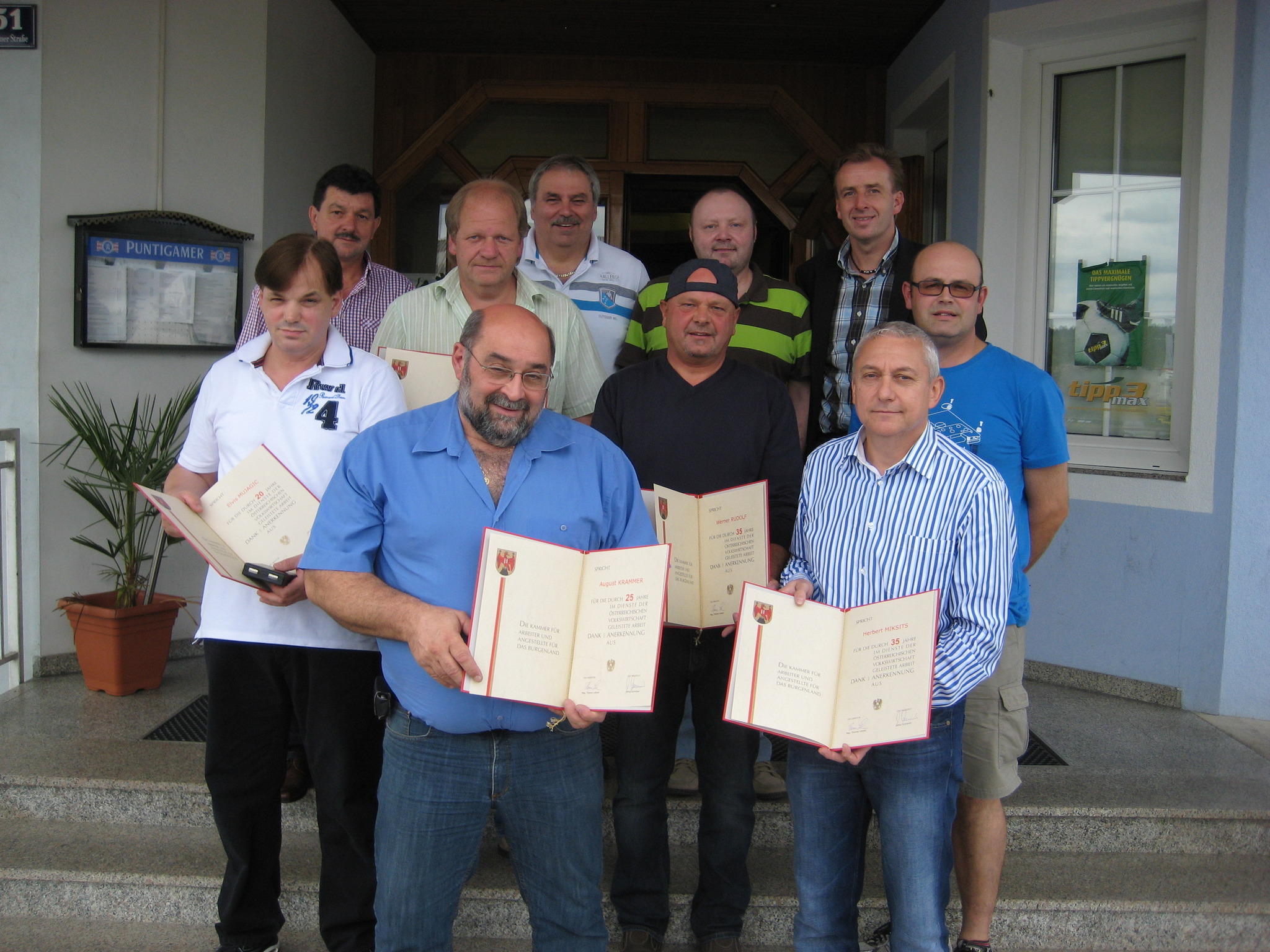 Arbeiterkammer ehrte langjährige Mitarbeiter der Firma Nikitscher ...