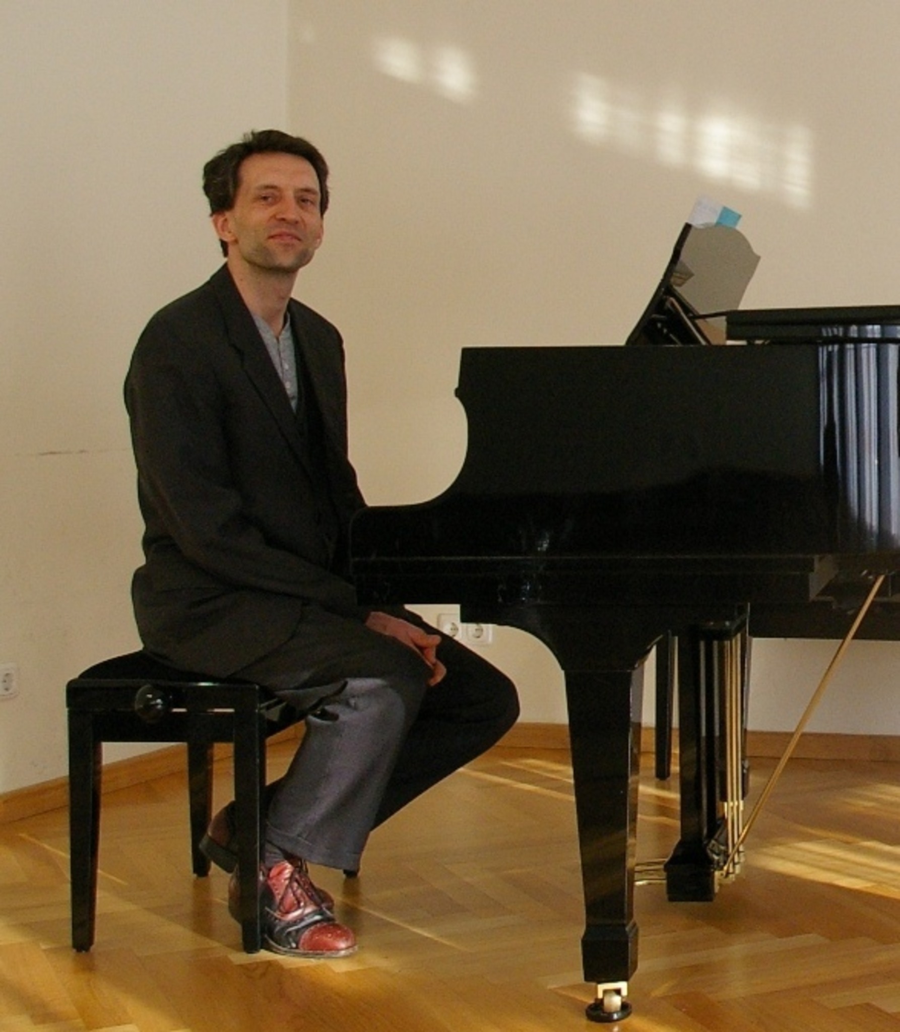 Christian Richter spielt für „Licht für die Welt“ - Oberwart