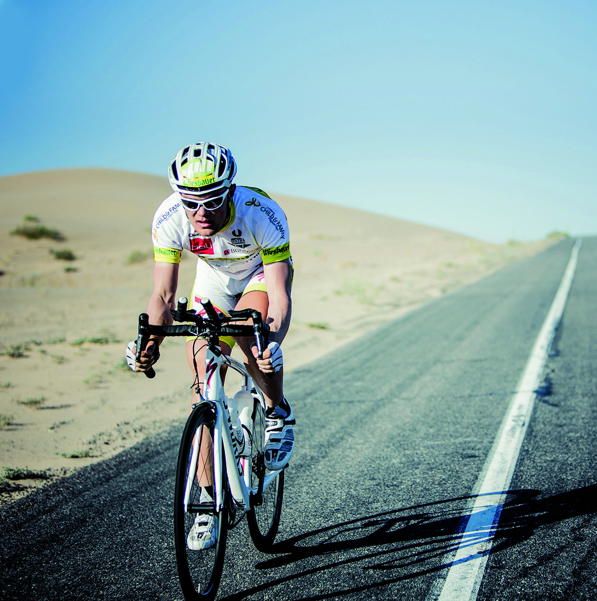 Extremradsportler Christoph Strasser bei Charity-Event der Firma hali ...