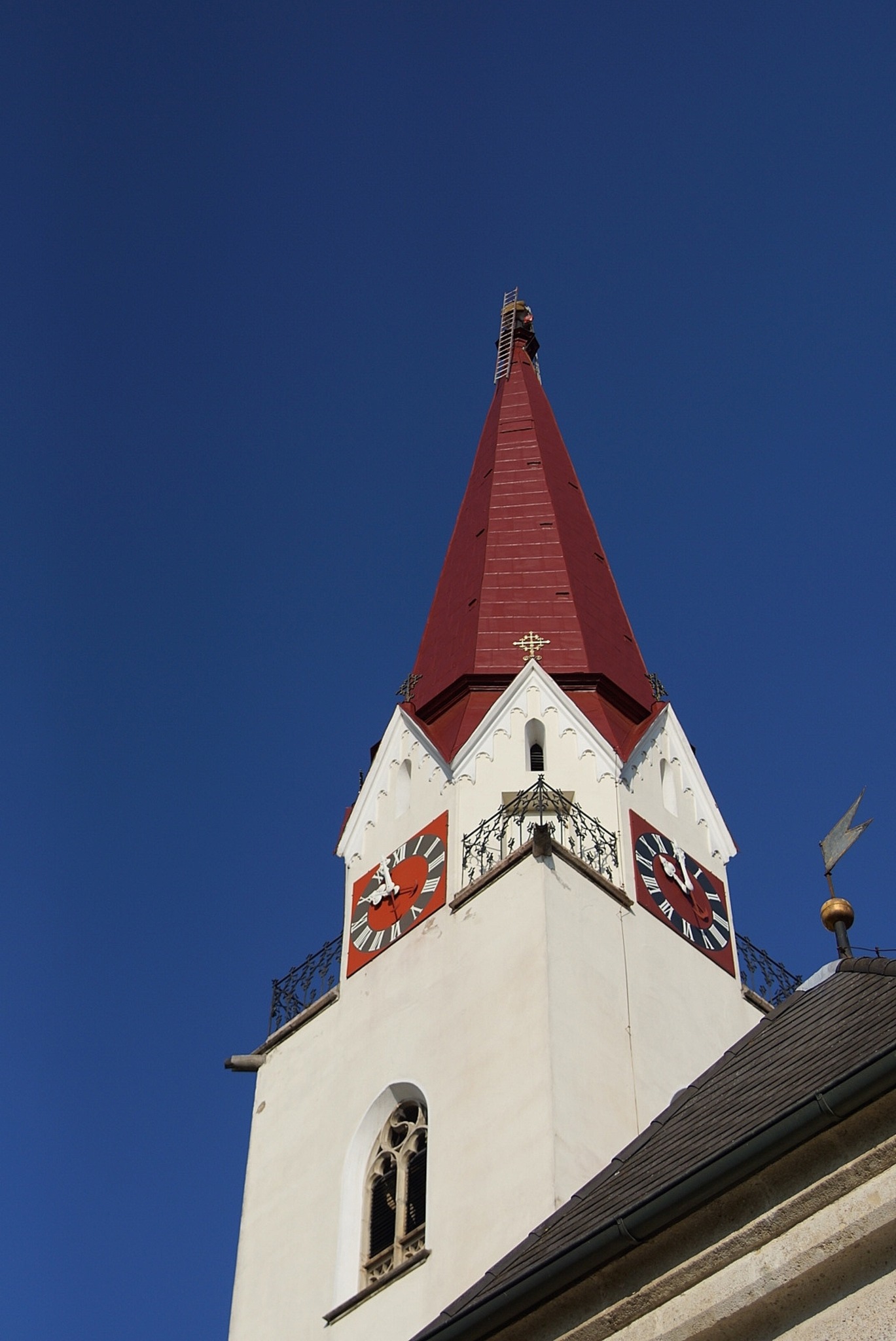 Neues Kirchenkreuz für die Pfarre Thalheim bei Wels - Wels & Wels Land