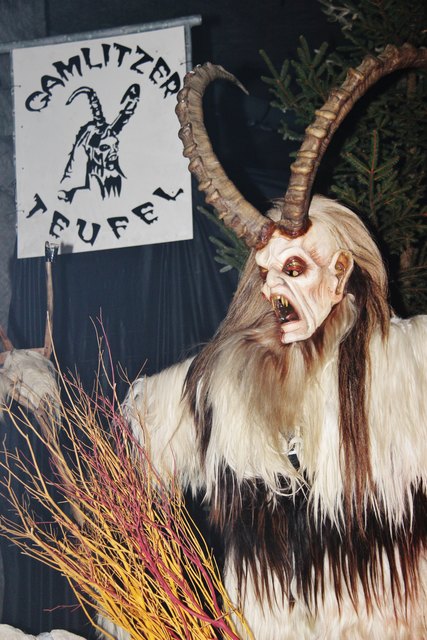Große Krampus-, Perchten- u. Maskenausstellung in Römersteinbruch ...