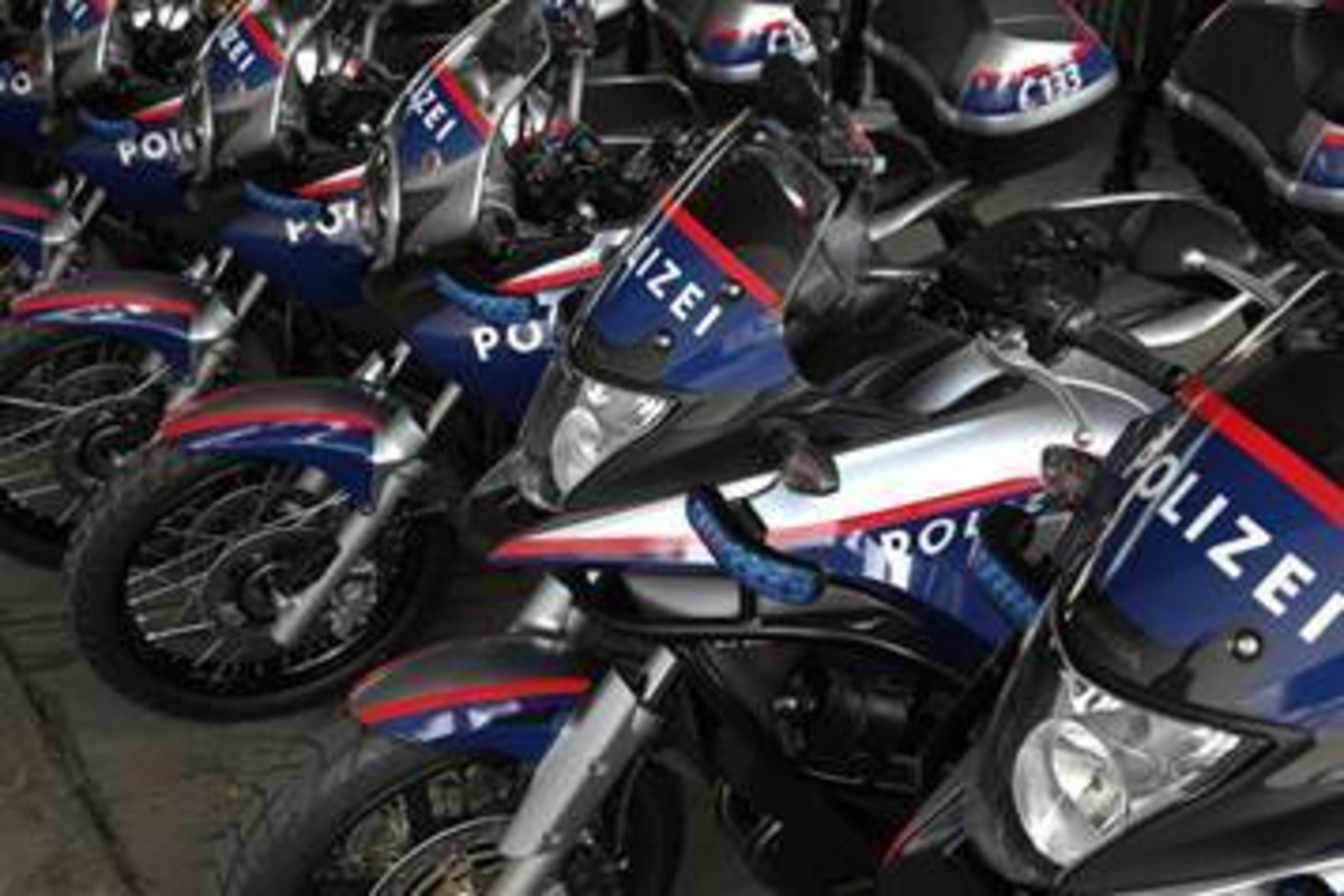 Neue Motorräder für die Polizei - Linz-Land