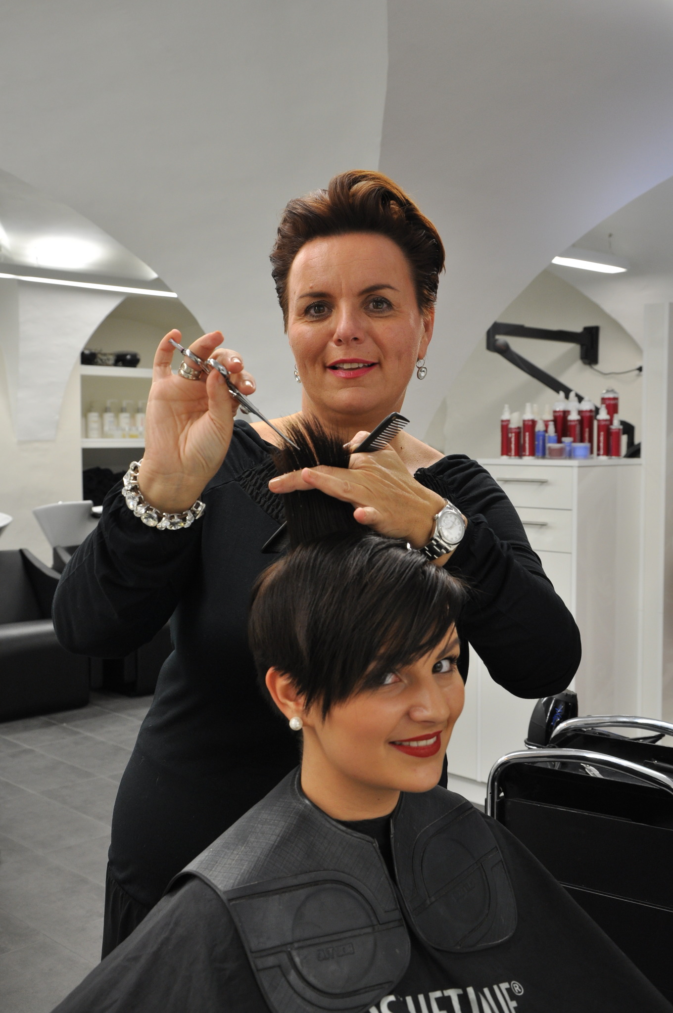 Die Friseurin mit dem Düsenjet - St. Veit