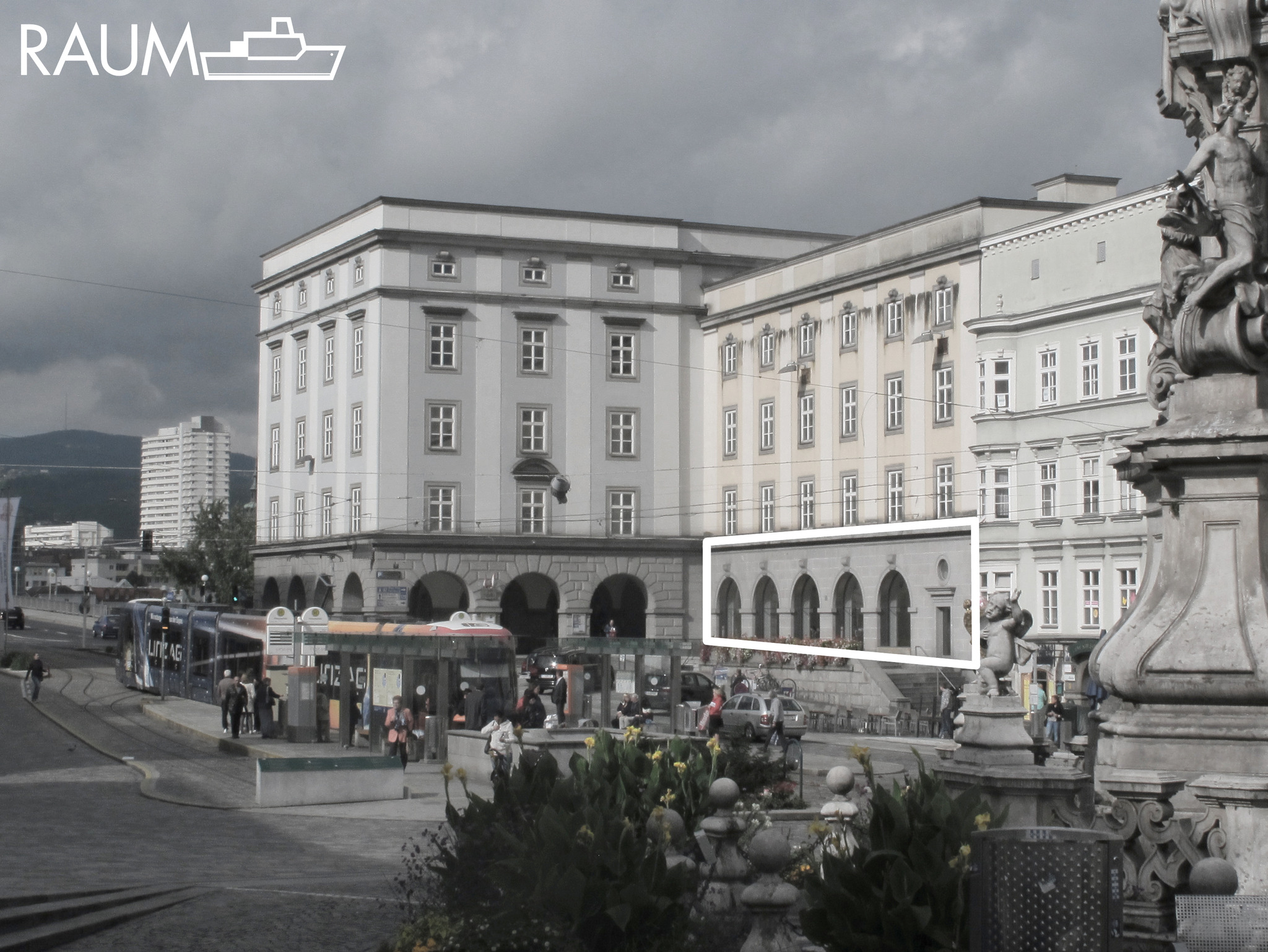 "Raumschiff" landet am Linzer Hauptplatz - Linz