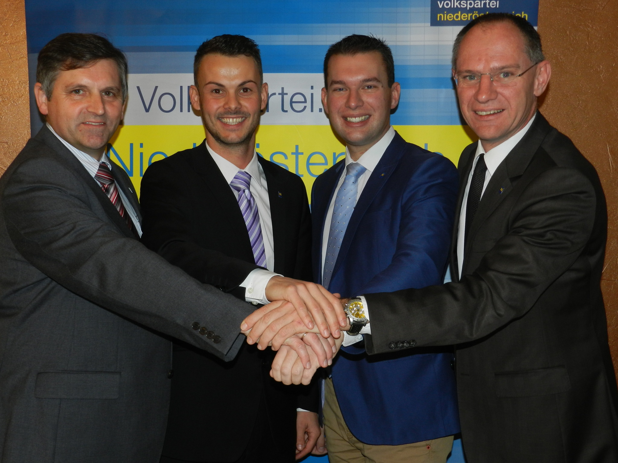 Christian Stacherl folgt Matthias Zauner als Bezirksgeschäftsführer ...