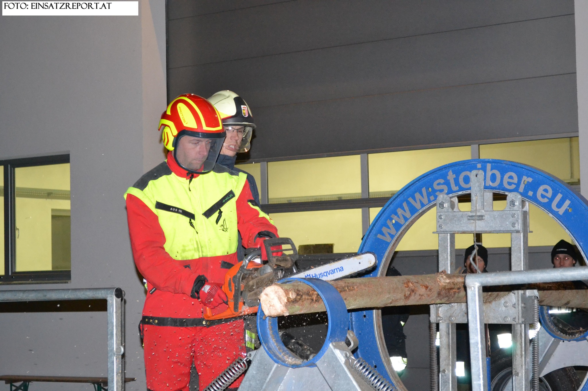 Richtiger Umgang mit verspanntem Holz - Freistadt