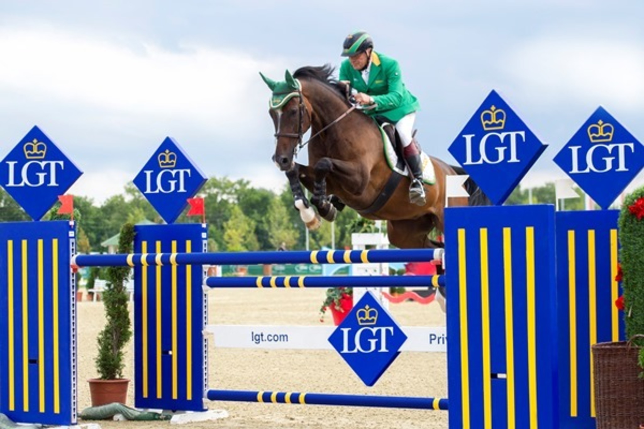 MAGNA RACINO - int. Springturnier: Cian o`Connor (IRL) sorgt für ...