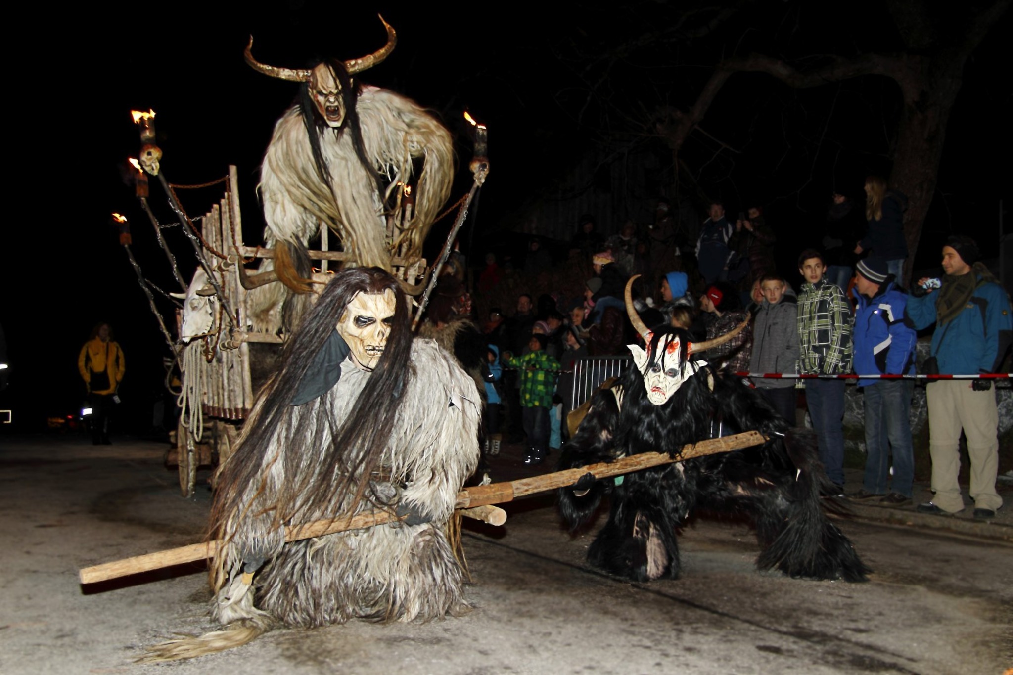 200 Perchten machten Gundersdorf unsicher - Deutschlandsberg