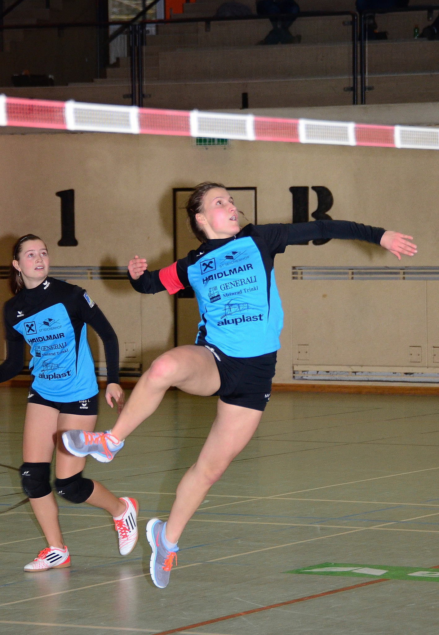 Damen-Faustball-Bundesliga: Vier Punkte für Nußbach - Kirchdorf