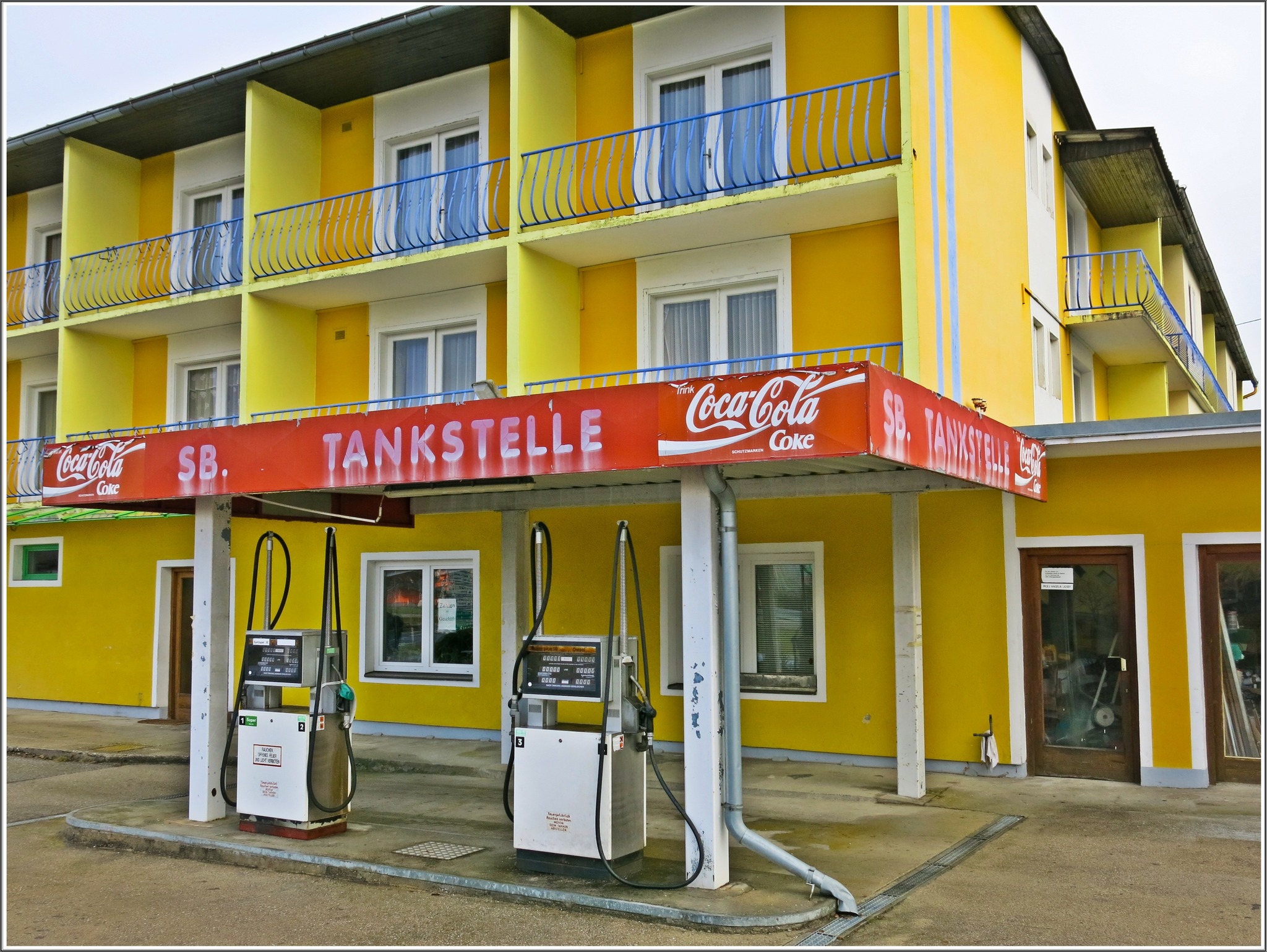SB Tankstelle für Coca Cola - Hernals