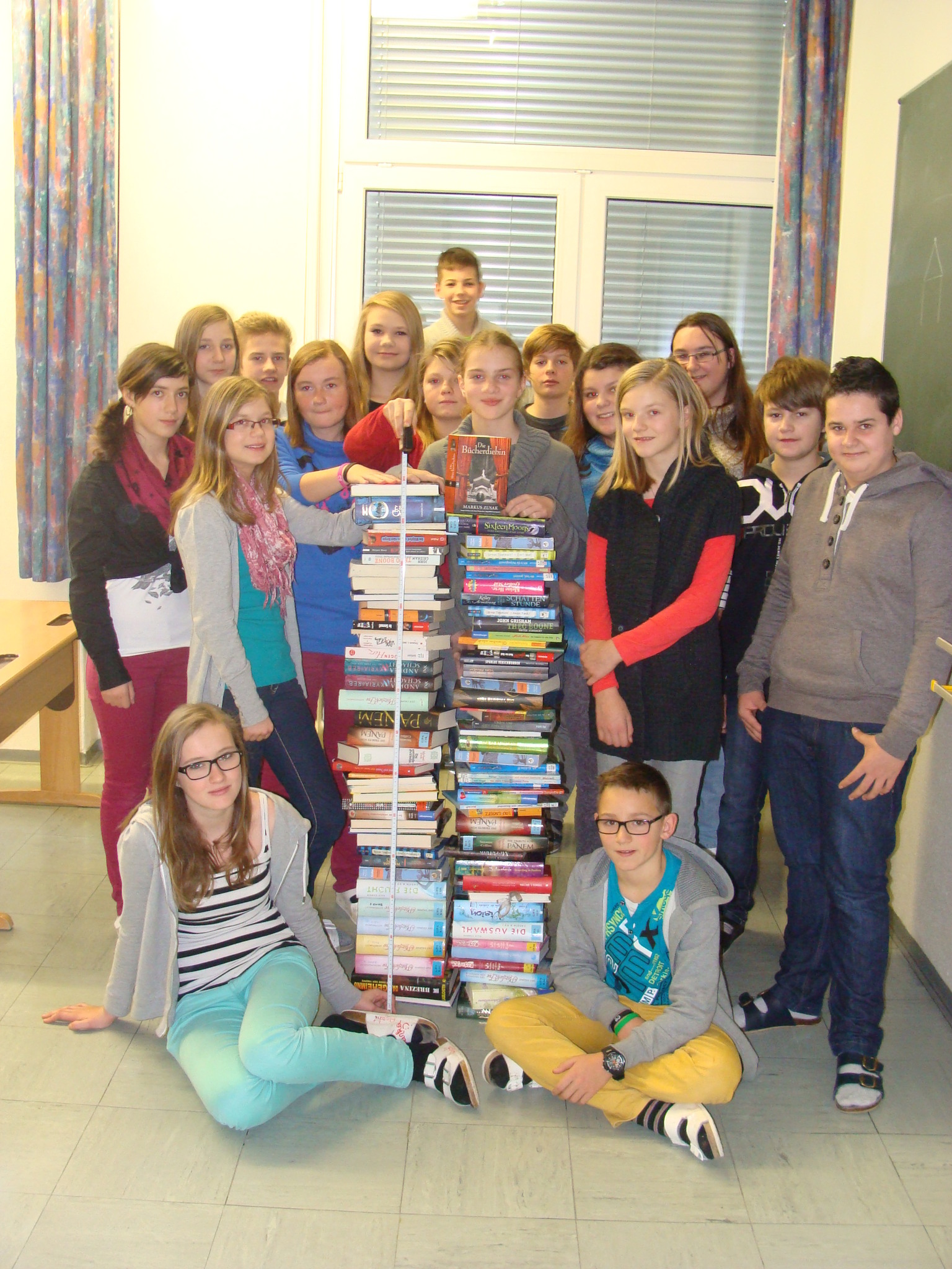 Schüler lasen 28,6 Meter hohen Turm - Freistadt