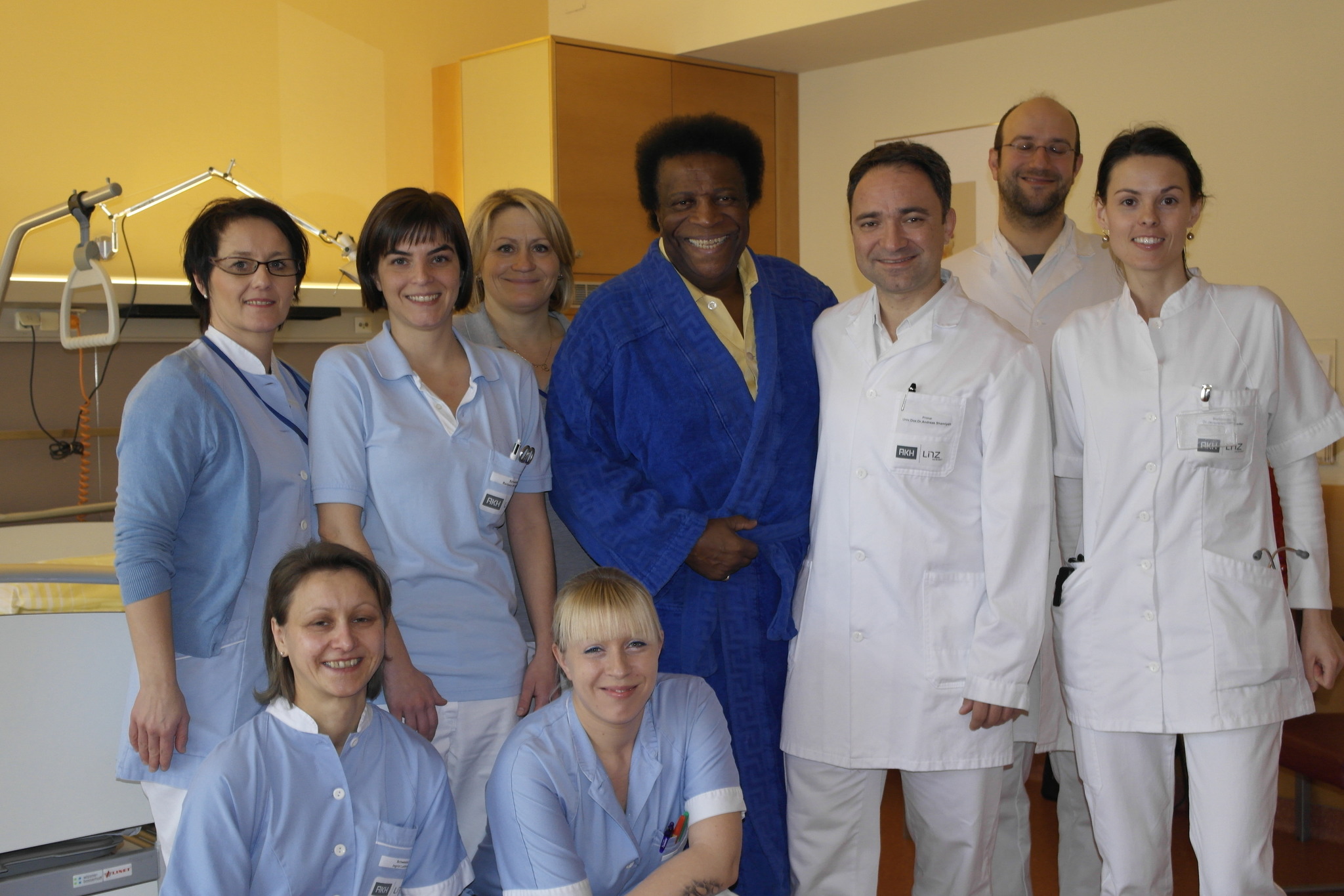 Roberto Blanco besteht "TÜV" im AKh - Linz