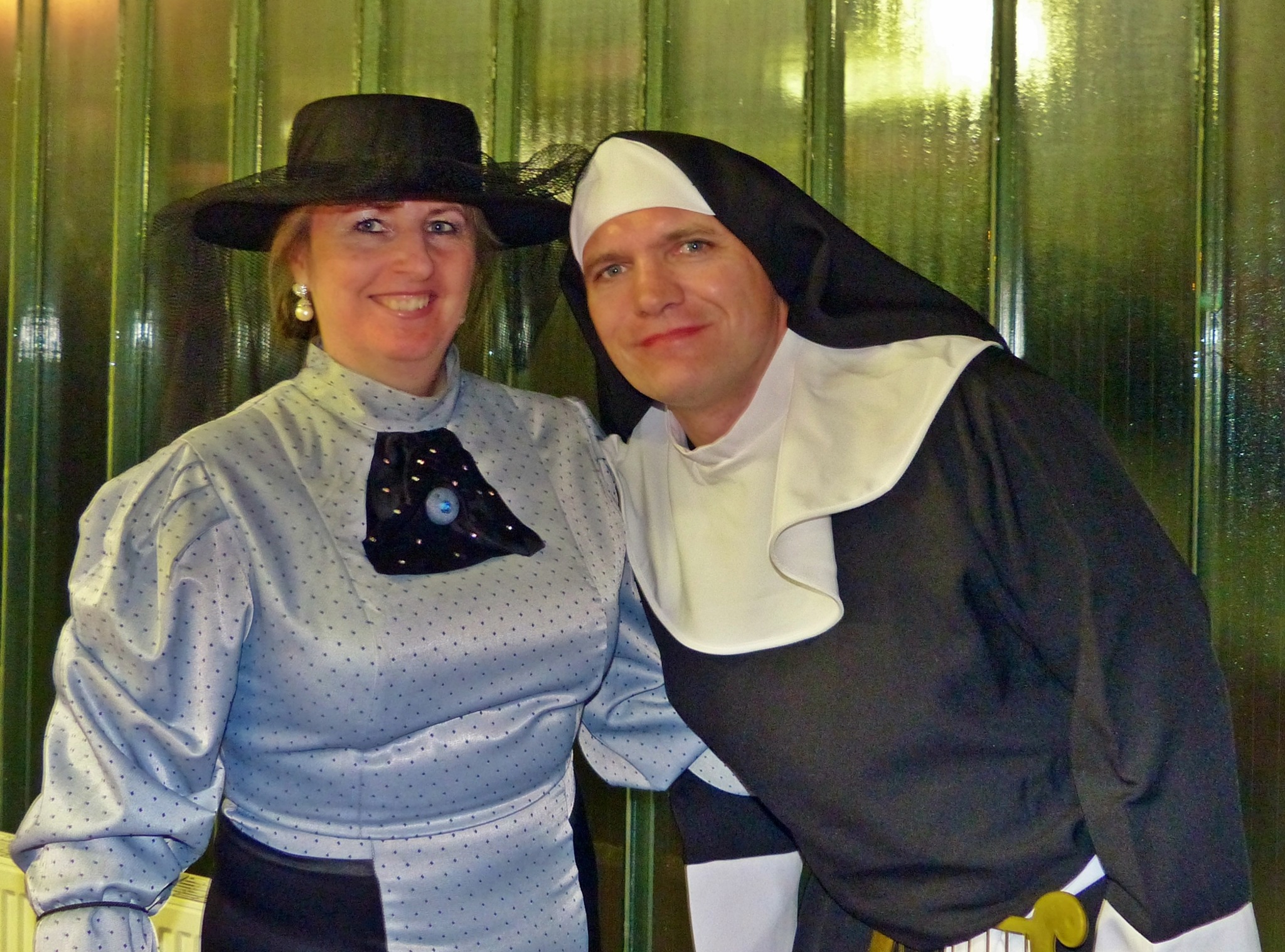 Viel gute Laune beim Gschnas des FSV Velm - Schwechat