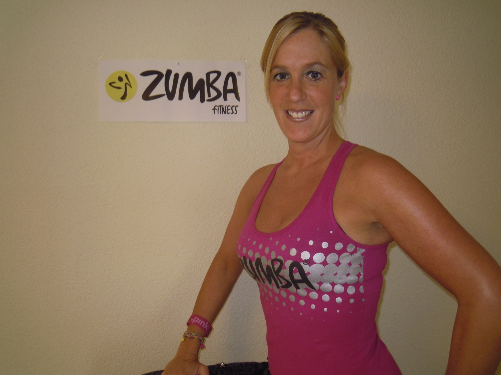 BAUCH BEINE PO / ZUMBA - Hall-Rum