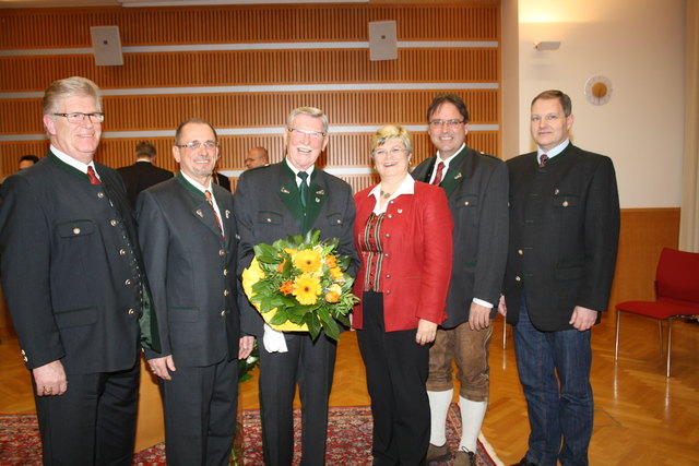 Hohe Auszeichnung für Kalsdorfs Bürgermeister a.D. - Graz-Umgebung
