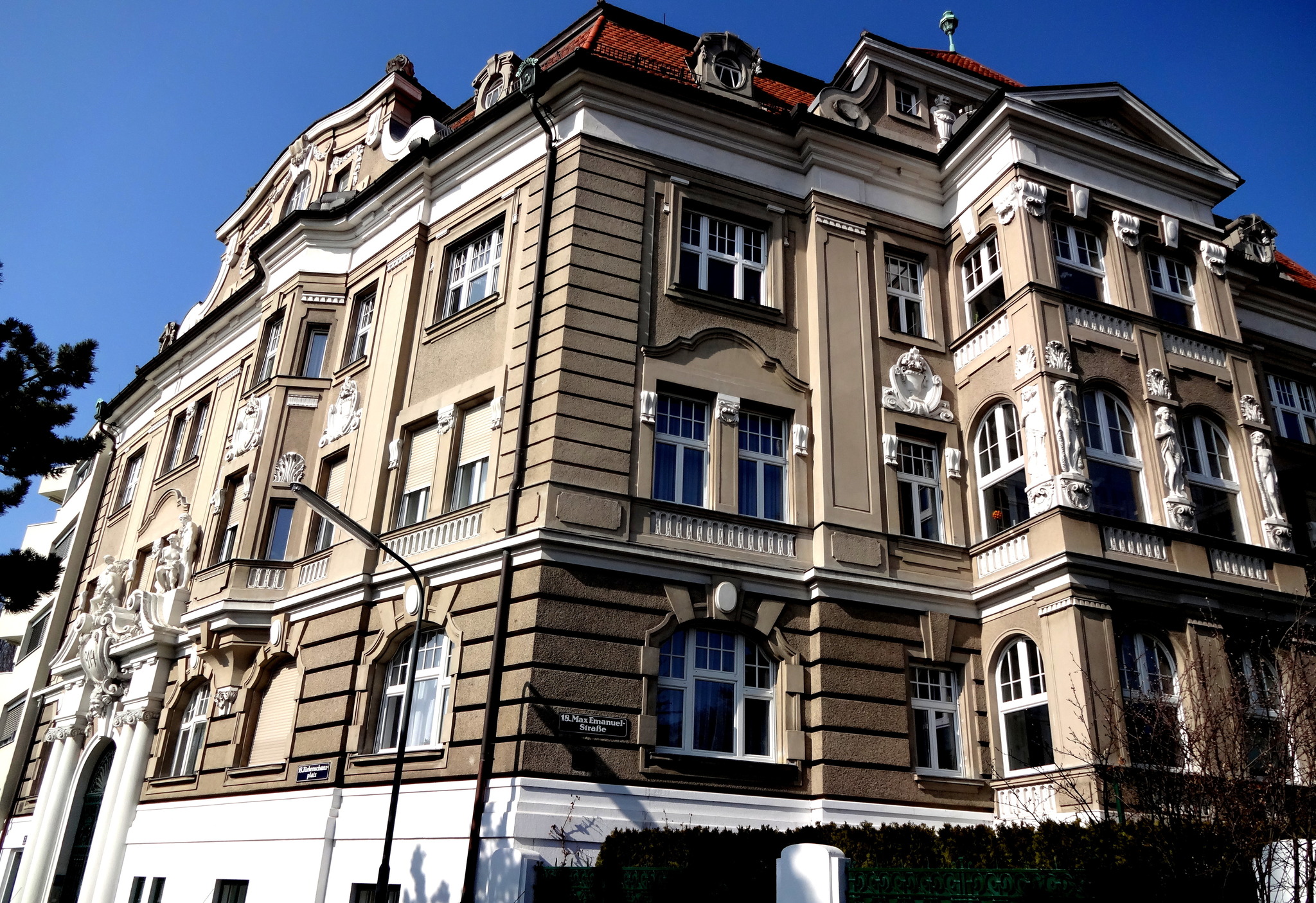 Türkenschanzplatz 7 - Rudolfsheim-Fünfhaus