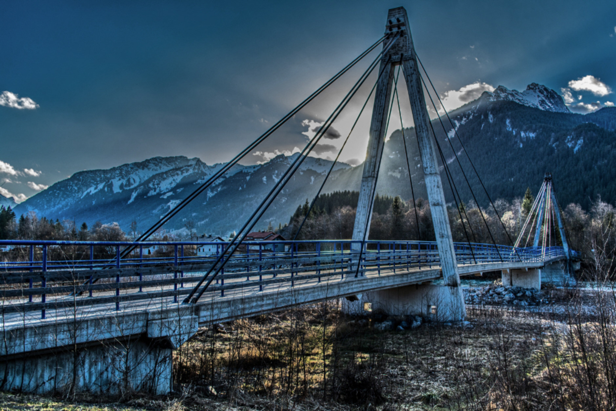 Hängebrücke über den Lech - HDR - Reutte