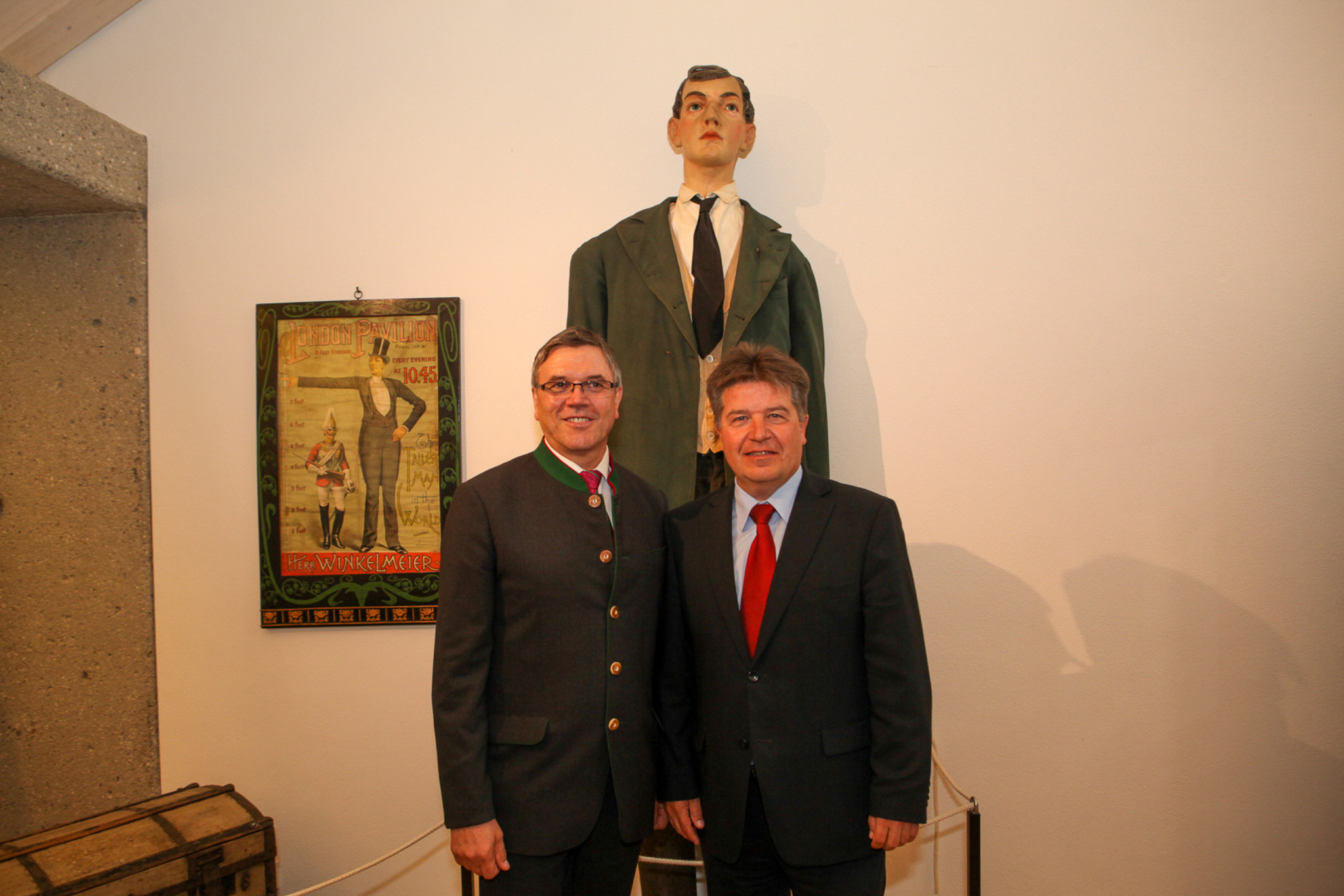 Riesenmuseum in Lengau eröffnet - Braunau