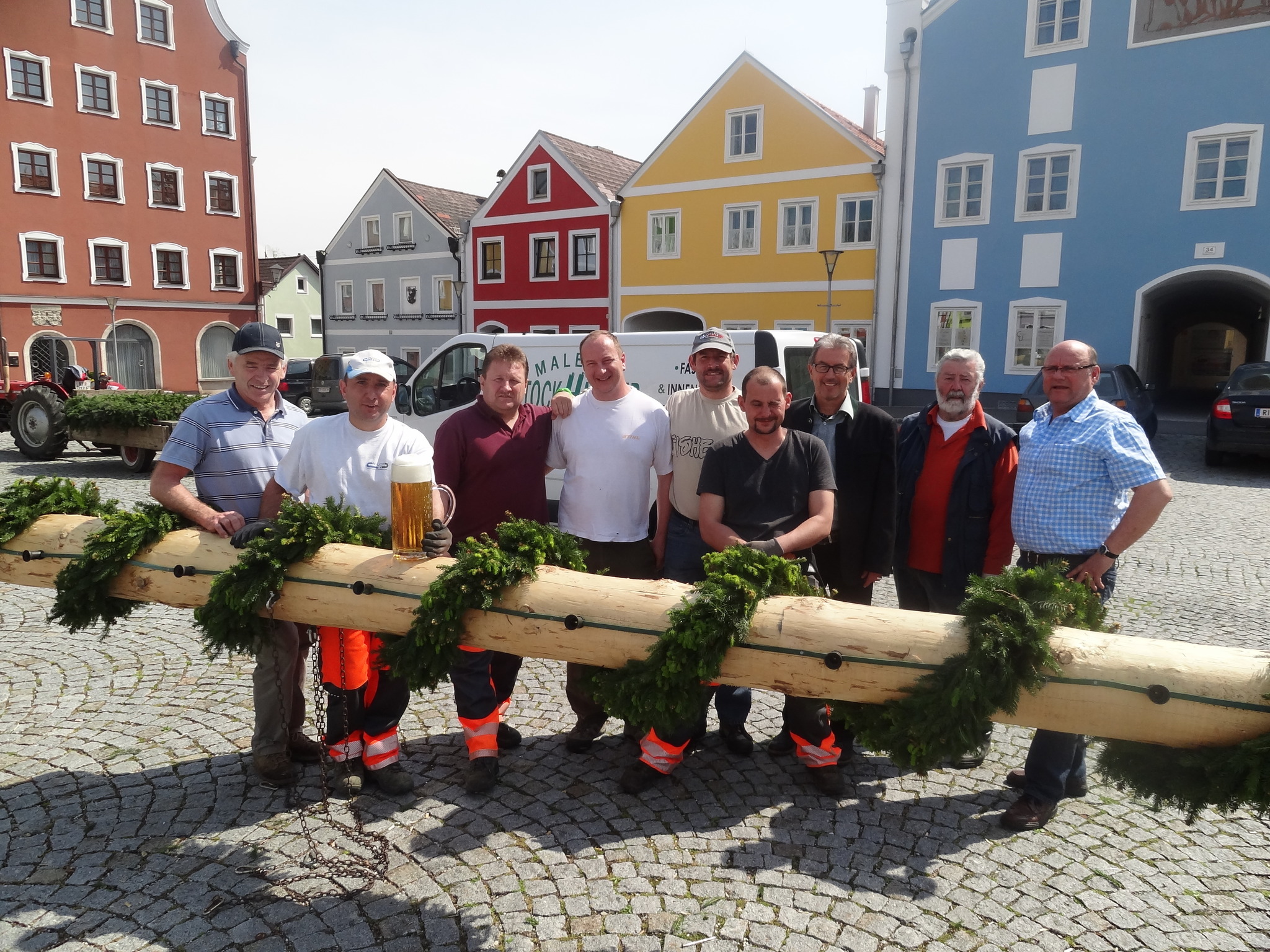 Danke an dieser Stelle an alle Mitwirkenden beim Maibaumaufstellen - Ried