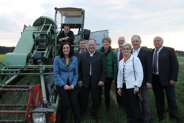 Elli Köstinger zu Besuch bei Waldland - Zwettl