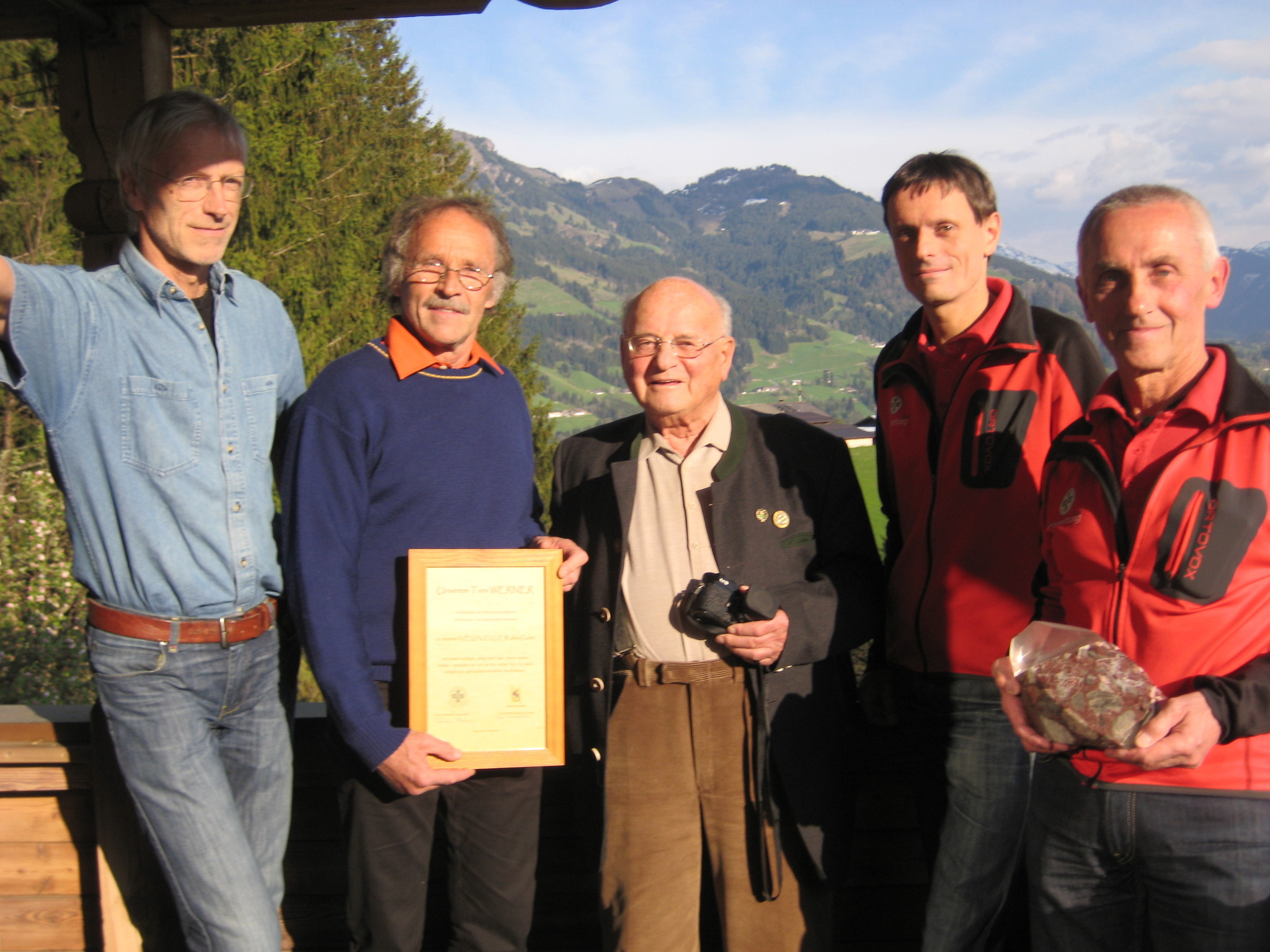 Toni Werner erhielt Ehrengeschenk zum 90er - Kitzbühel