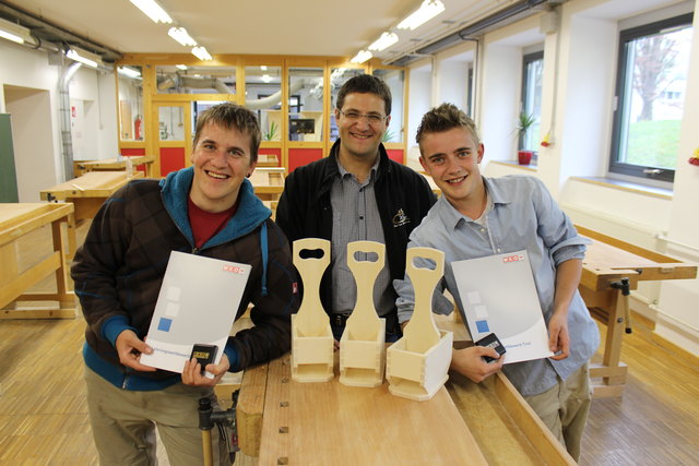 16 Osttiroler Tischlerlehrlinge fahren zum Landesbewerb - Osttirol