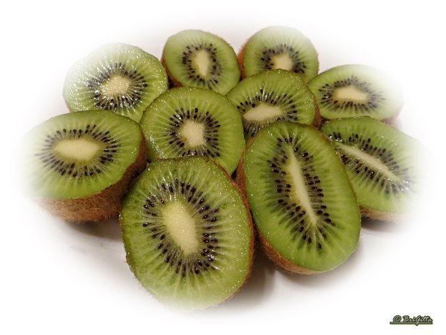 Kiwifrucht - Schwechat