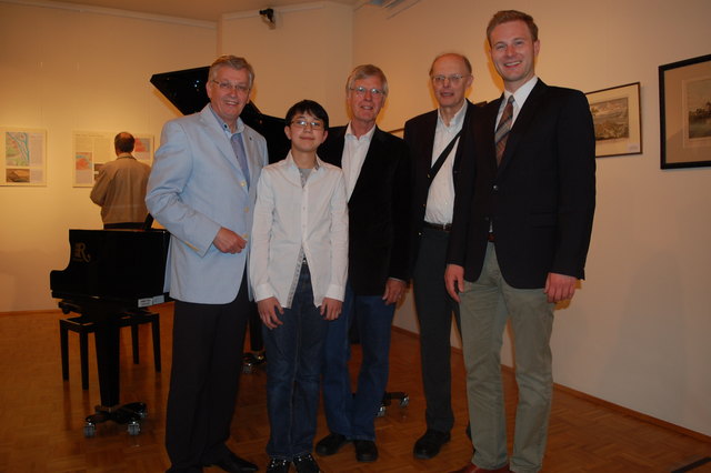 "Atlas zur Stadtgeschichte" und "Mit Pinsel und Feder" im Stadtmuseum ...