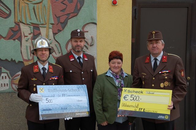 Schenkenfeldner Bauern spenden für Feuerwehr - Urfahr-Umgebung
