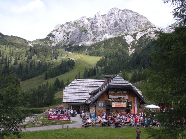 Almsommer verzögert sich um Wochen - Gailtal