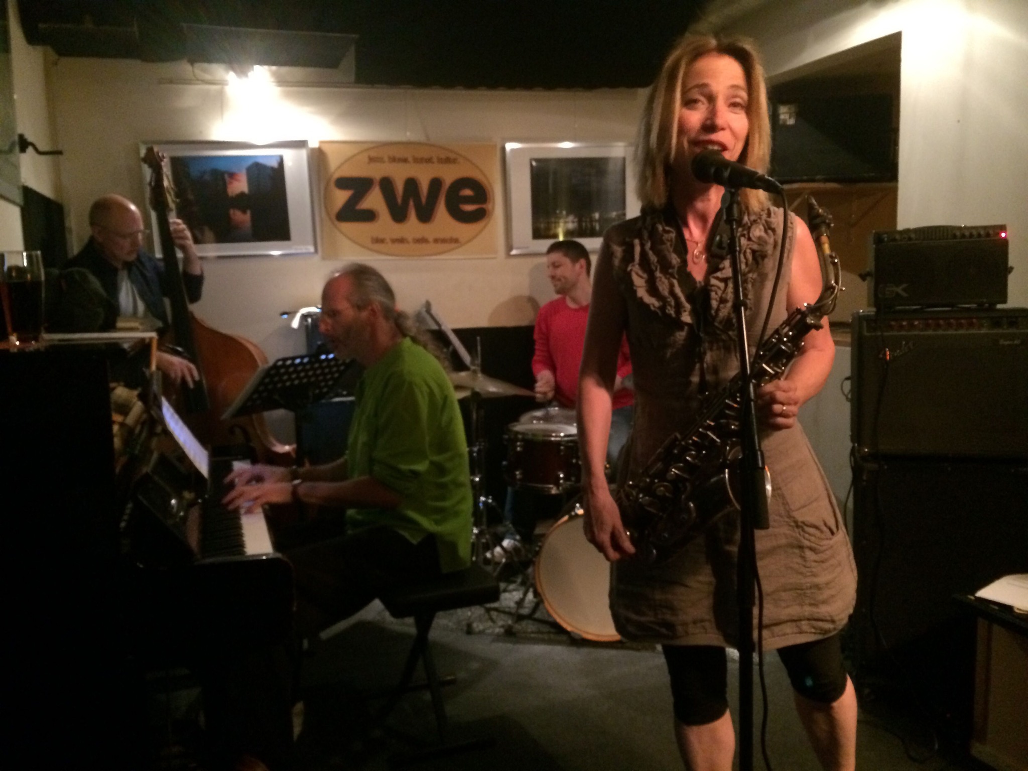 Heute im ZWE... Tuesday Session mit Sheila Cooper ... bring your vocal ...