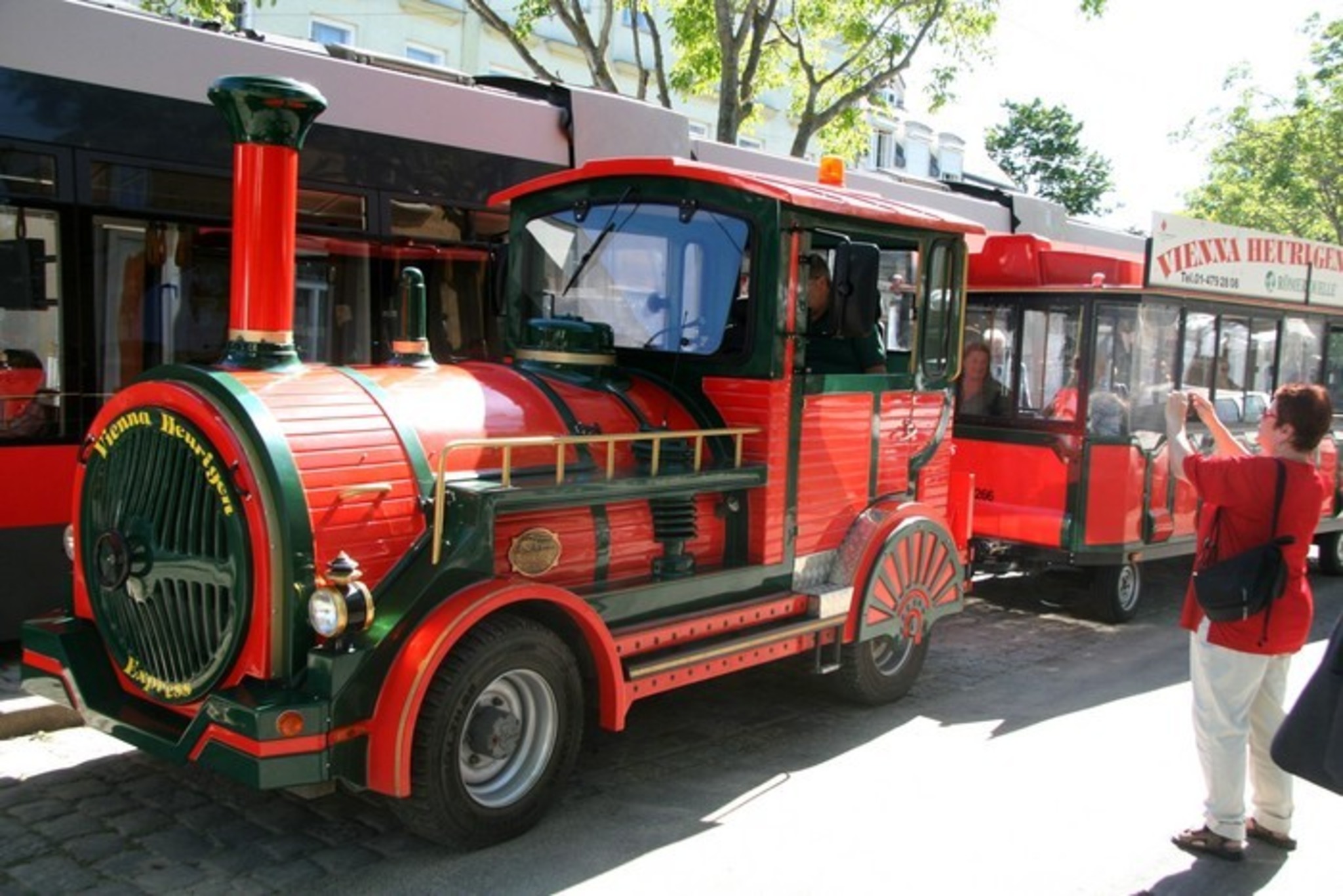 Der Wiener Heurigen Express - Döbling