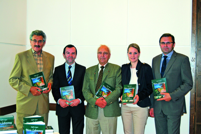 Prominent besuchte Buchpräsentation von Engelbert Lengauer in Linz ...