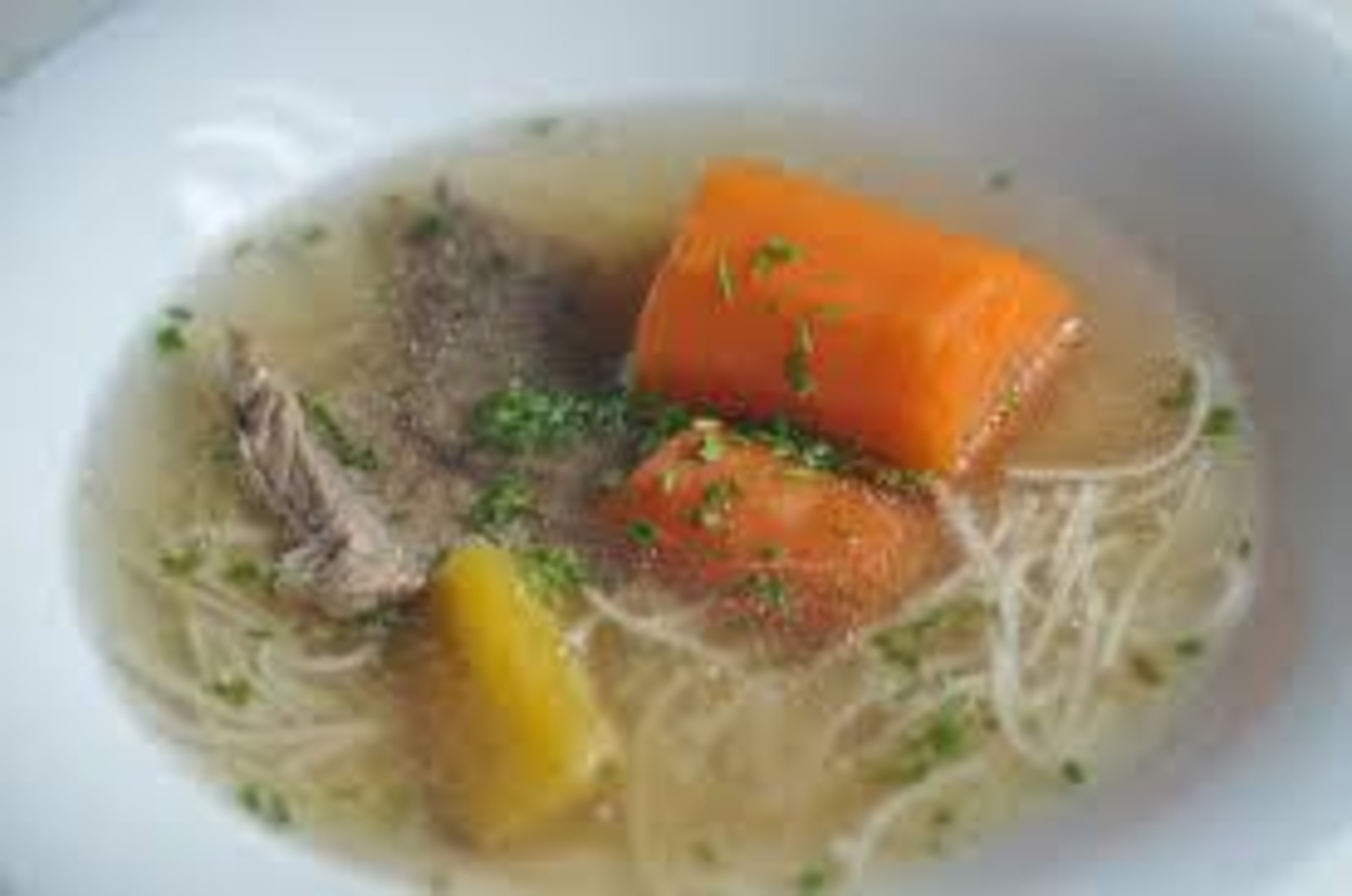 Durchsägte Knochen geben der Suppe eine besonderen Geschmack - Villach