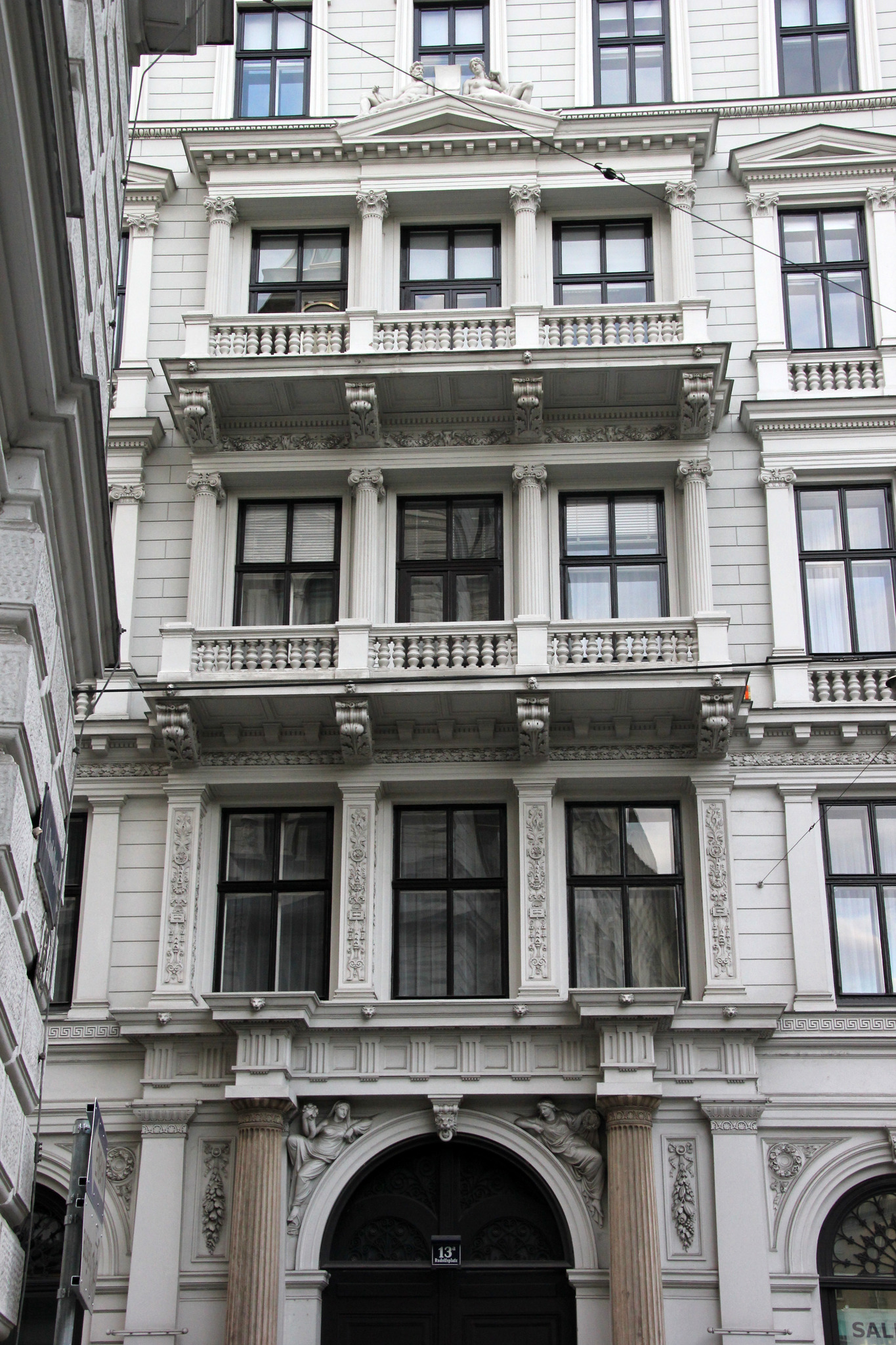 Rudolfsplatz 13 - Rudolfsheim-Fünfhaus