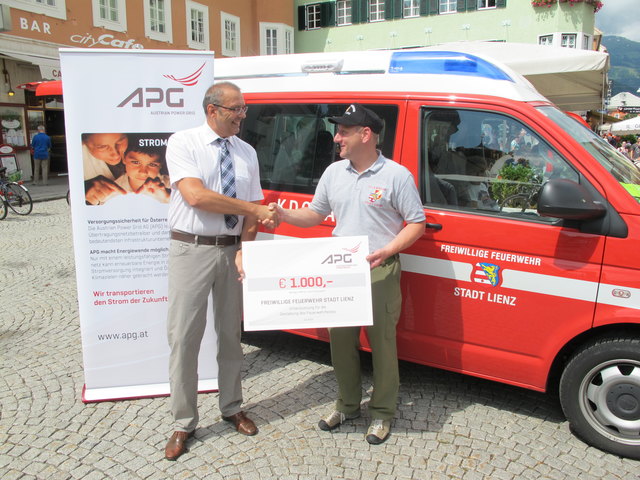 1000 Euro Spende für die Freiwillige Feuerwehr Lienz - Osttirol