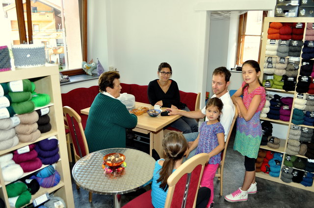 Das Wollstüberl von Christina Hauser in Fügen feierte das 1. Jahr ...