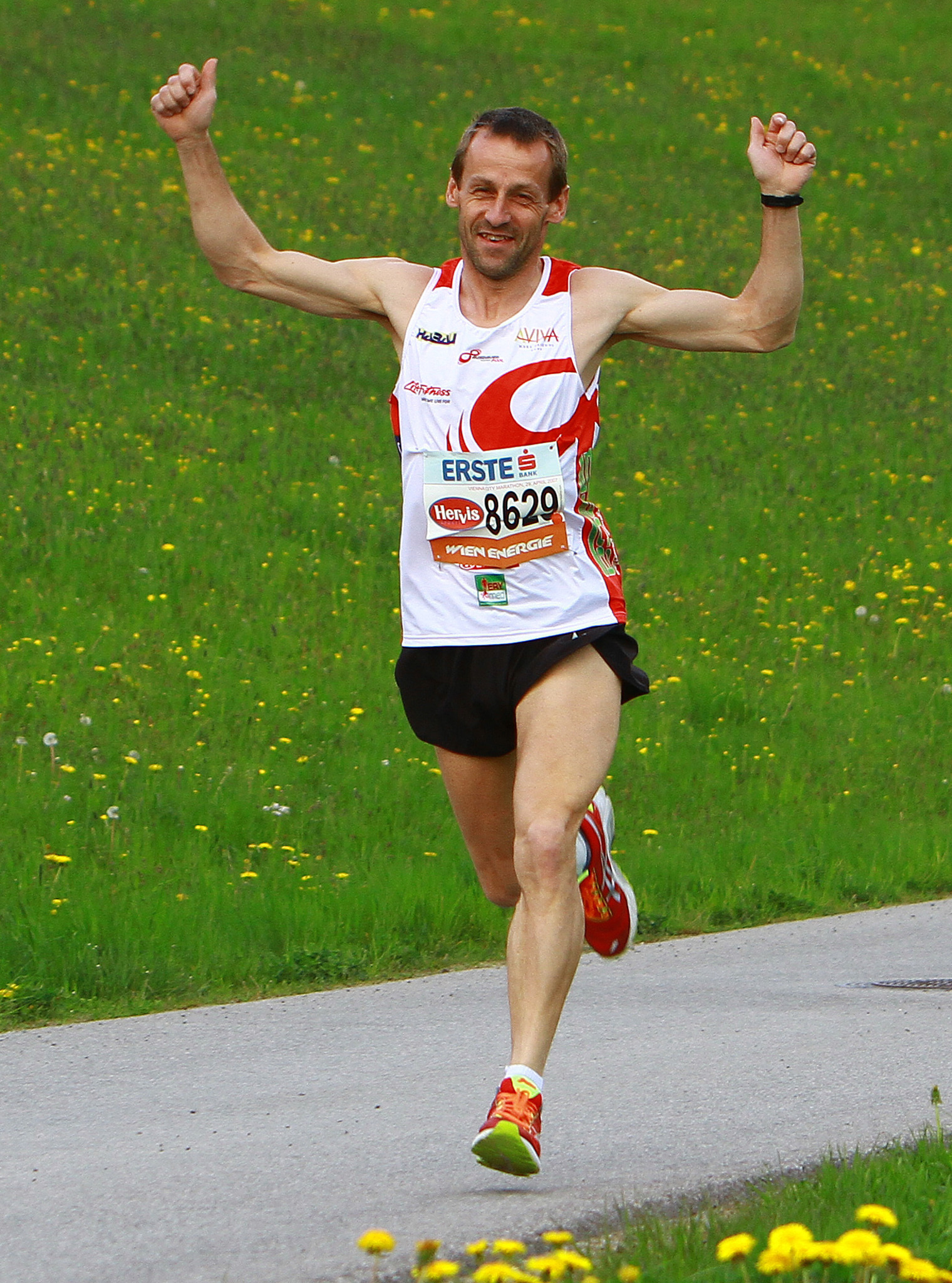 Bernhard Mandl läuft zum Meistertitel - Rohrbach