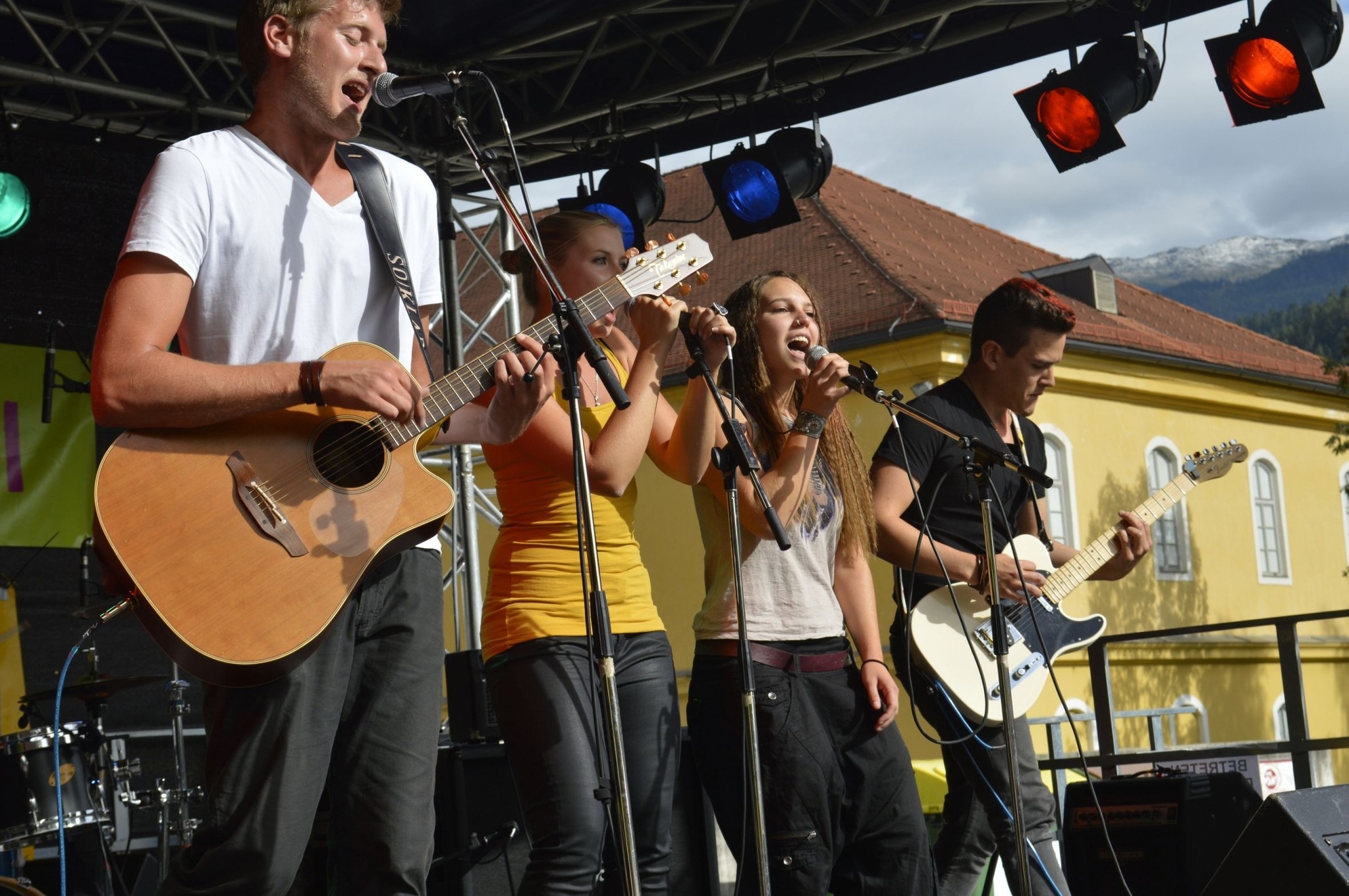 Neun Newcomer kämpfen beim Bandcontest um den Sieg - Hall-Rum