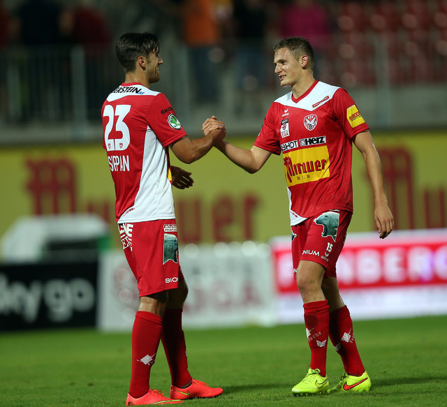 Ein "Doppelpack" per Kopf von Mario Grgic - Bruck an der Mur