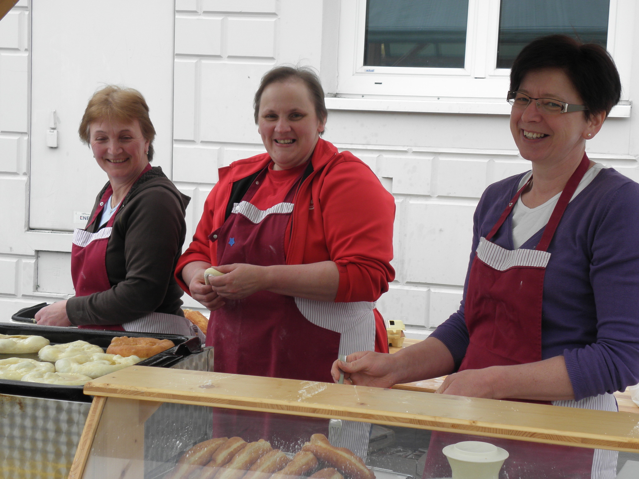 Attergauer Wochenmarkt kooperiert mit Seering - Vöcklabruck