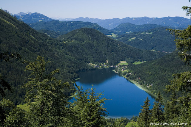 Den Lunzer See während der Herbstzeit genießen - Scheibbs