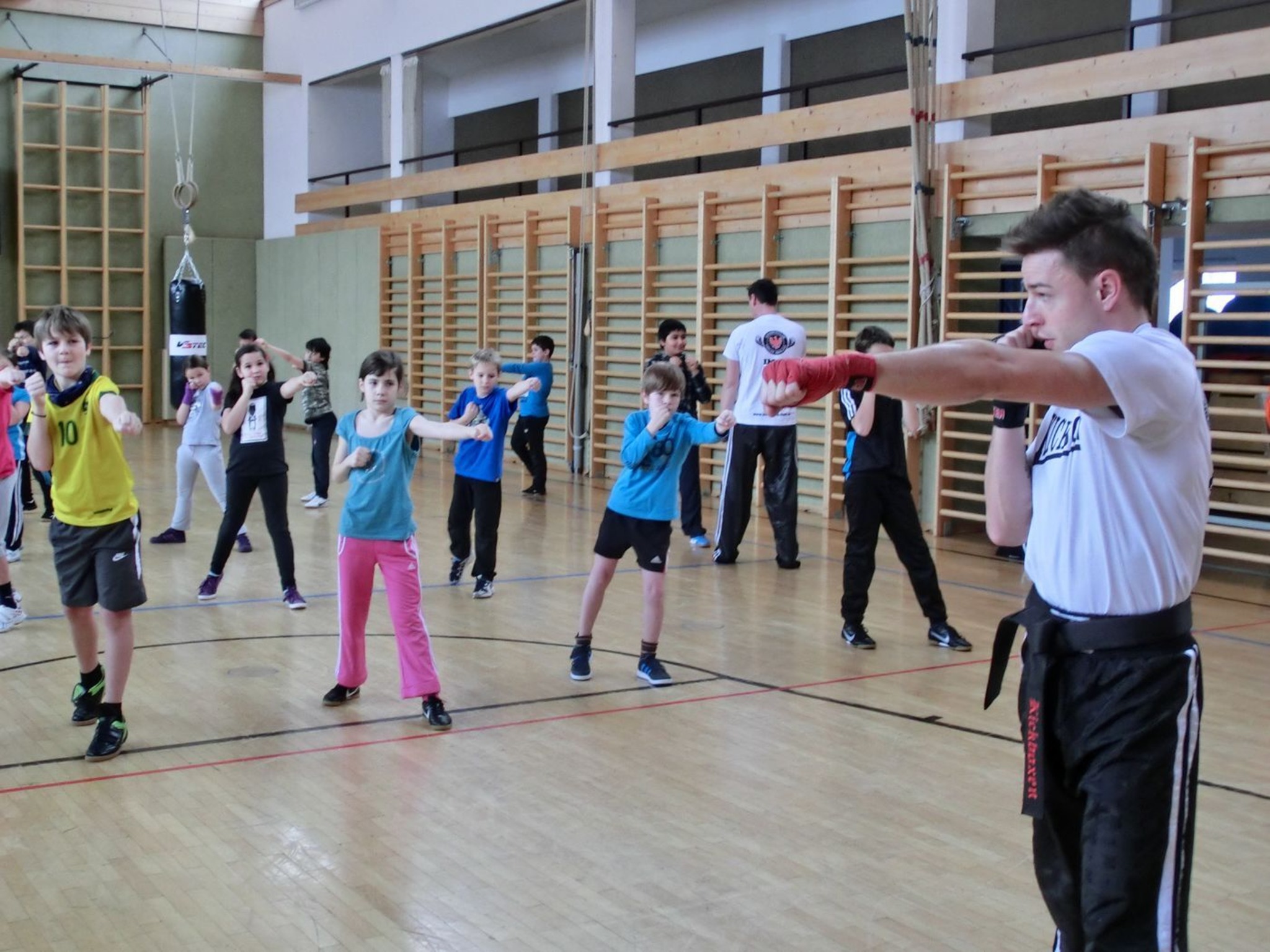 Kinder Fitness- und Kickboxkurs in Sölden - Imst